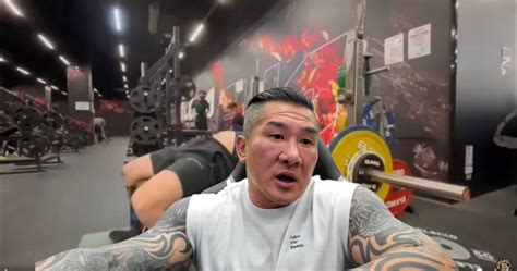 壯男在成吉思汗健身遭百斤槓鈴壓喉50秒 館長拒負責：我的問題嗎？ 社會 Ctwant