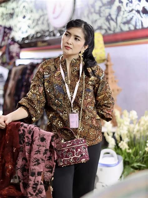 Masih Ingat Kadek Devie Artis FTV Yang Lama Vakum Intip Potret Barunya Entertainment Fimela Com