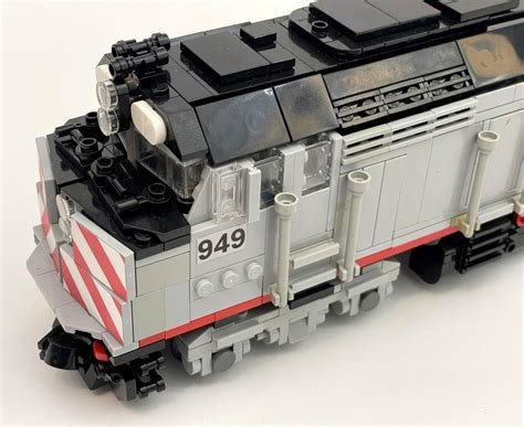 Lego Moc 1 48 Emd F40ph 2 Caltrain By Nonsensewars Rebrickable