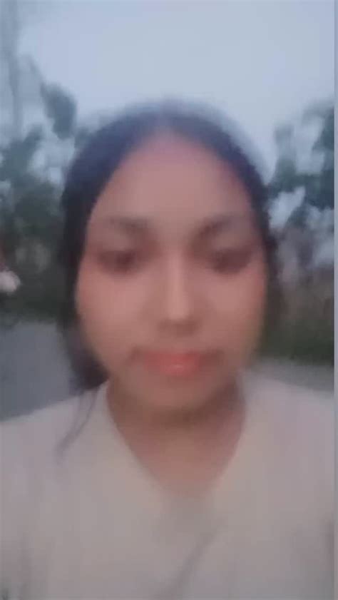 E Zarina Zarina130121 • Instagram Photos And Videos