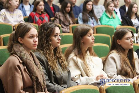 Першокурсникам розповіли про порядок дій під час повітряної тривоги Львівський національний