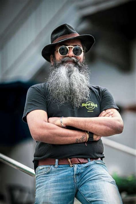 How To Dye A Beard Salt And Pepper Guide For Beginners