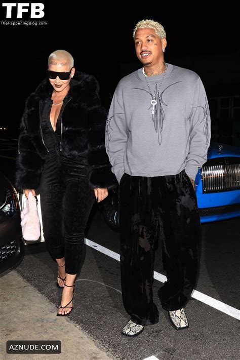 Amber Rose Sexy Seen Flaunting Her Hot Cleavage At Giorgio Baldi In