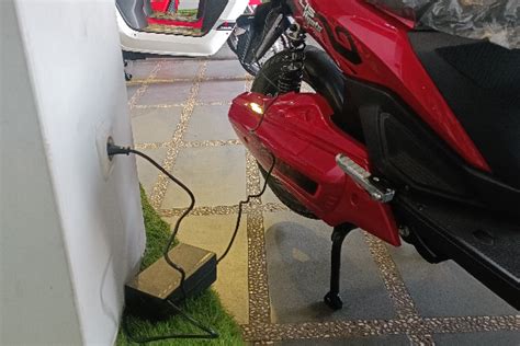 Cara Merawat Batre Motor Listrik Agar Tetap Awet SELIS Indonesia