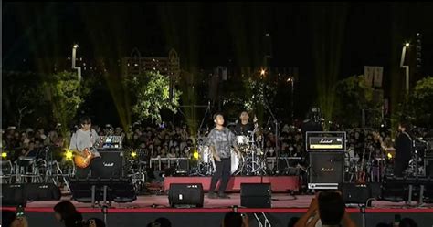 滅火器趕場國慶表演！警察「忙看焰火」拒幫開道：誰理你們