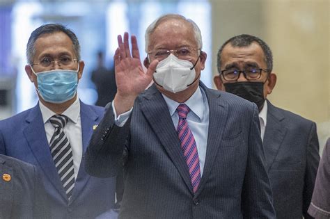 Najib Discharges Most Of His Defense Team During Final Appeal Hearings