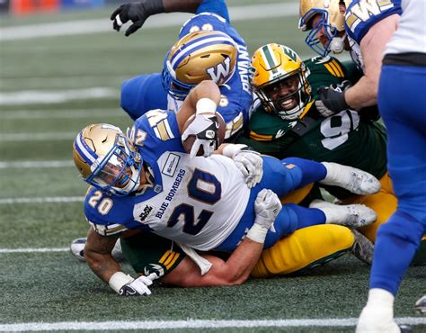 Veteran Zach Collaros Earns Top Quarterback Grade In Cfls Honour Roll