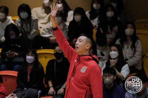 【學界籃球精英賽】裘錦秋挫青中奪季 寫近20年最佳成績