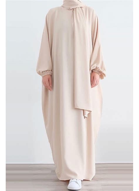 Simple Plain Abaya Closed With Elastic Sleeve