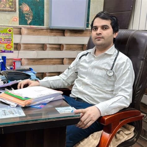 Dr Ravindra Singh Shri Baldev Hospital Baldev Mathura Doctor Shri