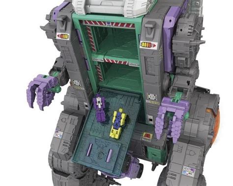 Trypticon And Full Tilt Titans Return Transformers Figure Toygeek