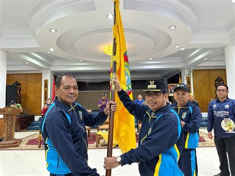 Berkekuatan Atlet Pj Bupati Ismail Lepas Kontingen POPDA Mempawah Harian Berkat