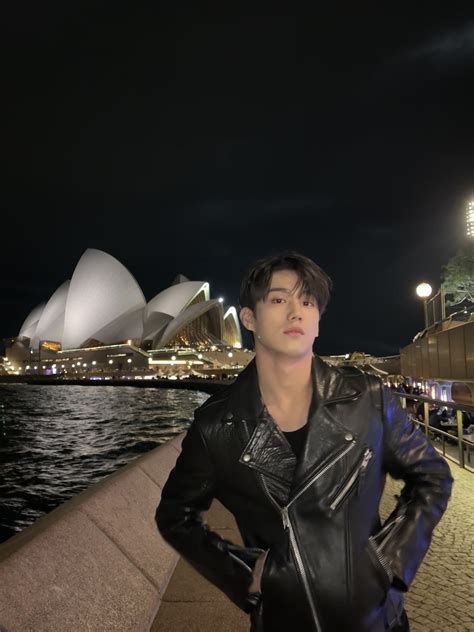 [잡담] 남친이랑 헤어지고 나서 새 덕질로 잊는 중인데 인스티즈 Instiz 연예 카테고리