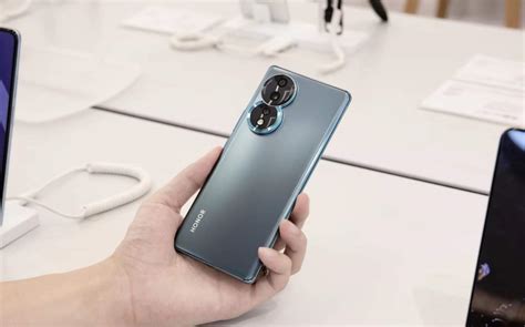 Honor 80 Pro и Honor 80 во всех цветах позируют на живых фото за три ...