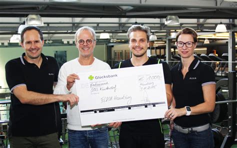 Spendenübergabe an das SOS Kinderdorf ELIXIA Vitalclub Hamburg und
