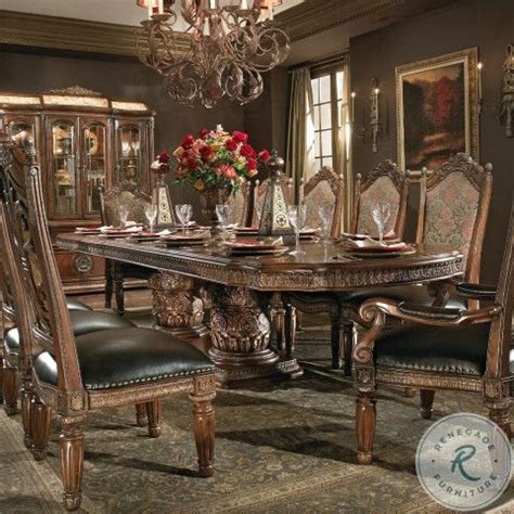 Villa Valencia Classic Chestnut Extendable Rectangular Dining Room Set