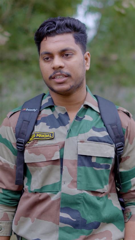 Ladki Ne Kaha Free Ka Khate Ho Army Men Ne Diya Acha Jawab Anand