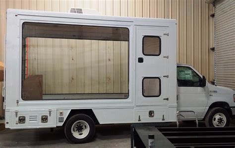 14 Glass Walled Truck Show Side Marketing Trailers And Vehicles