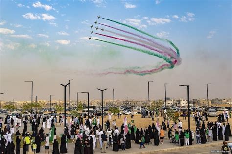 مشاركة فريق الصقور السعودية في فعاليات اليوم الوطني ٩٢ فريق الصقور