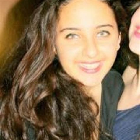 Stream Yara Mubarak Music Listen To Songs Albums Playlists For Free