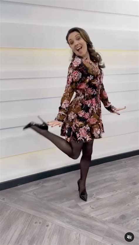 Pin On Pretty Laura Tobin