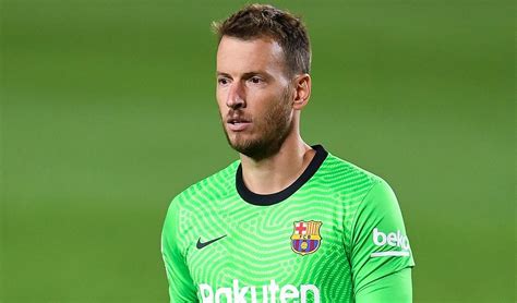 Artur López on Twitter El Barça le pagará 4M al Valencia por la