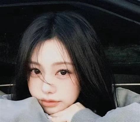 Lulu のウェブカメラショー Spankbang Live Lulu のウェブカメラショー Spankbang Live