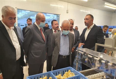 وزير الصناعة يؤكد أهمية قطاع الدواجن بالمحافظة على الأمن الغذائي