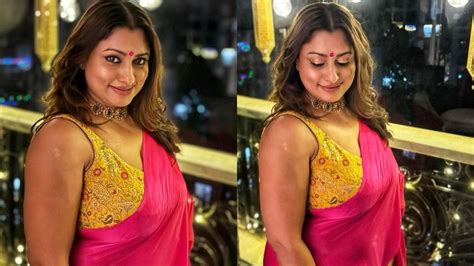 இது செம ஹாட் மச்சி பிங்க் நிற சேலையில் கவர்ச்சி ததும்ப ததும்ப போஸ்