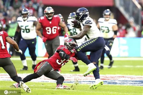 2223赛季nfl常规赛第十周：坦帕湾海盗获胜 搜狐大视野 搜狐新闻