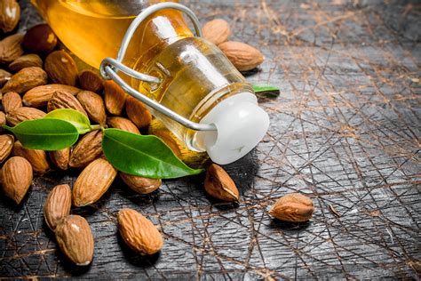 Cara Memanjangkan Bulu Mata Dengan Minyak Almond Transform Your