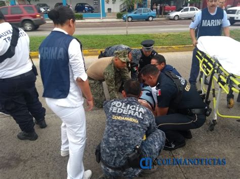 Policía Federal y Marina auxilian a motociclista accidentado Colima Noticias