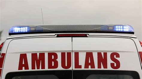 Wypadek w markecie budowlanym w Sierpcu Winda towarowa przygniotła dwie osoby