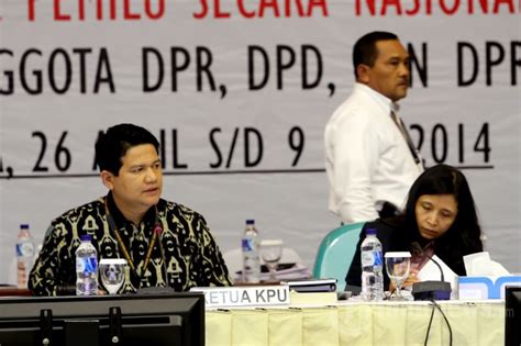 Rekapitulasi Nasional Penghitungan Suara Pemilu Legislatif Foto TribunNews