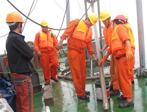 山东半岛海岸带综合地质调查与监测”2013年海上调查全面完成中国地质调查局青岛海洋地质研究所