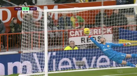 စပိန်အတွက် ဒီဂီယာကို ပြန်ရွေးဖို့ နည်းပြအင်းနရစ်ကို စပိန်ပရိသတ်တချို့