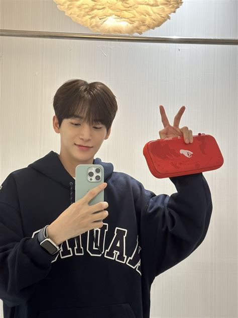 Cravity On Twitter 러비티 뭐해요 저는 잘 도착했어요 ️ 정모 러비티 크래비티