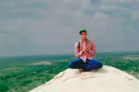 Saroop Khatri Insearch Pk