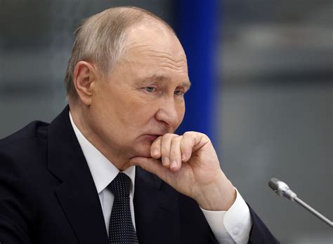 Russia China Trade Hits Three Year Low Amid Economic Woes