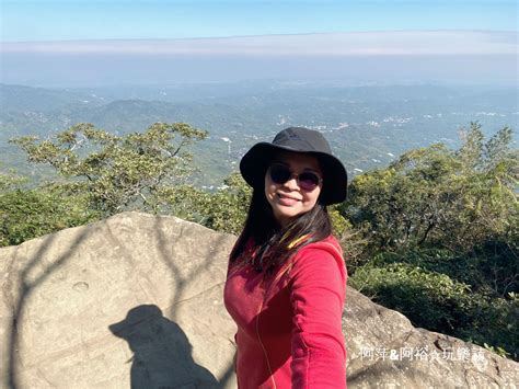 台南崁頭山登山步道新手友善步道途經巨石奇景眺望晴空萬里美景拍不完 輕旅行
