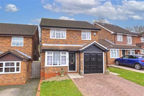 Fairview Close Tonbridge Tn9 2uu 3 Bed Detached House £600000