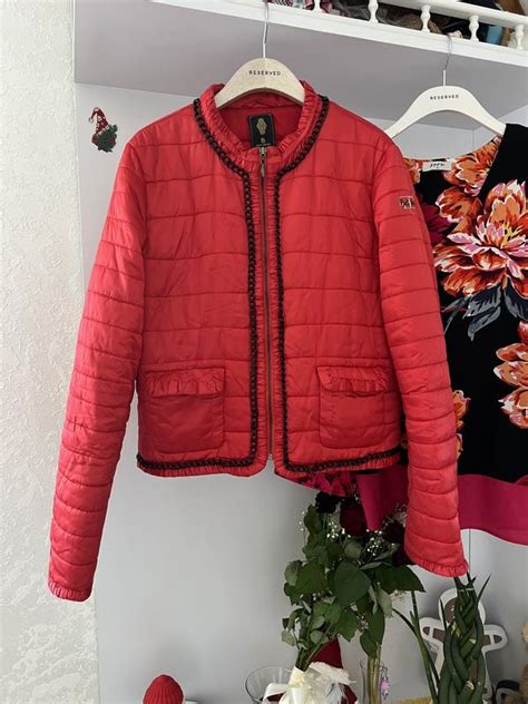 Красная куртка Asos — ціна 750 грн у каталозі Куртки Купити жіночі речі за доступною ціною на