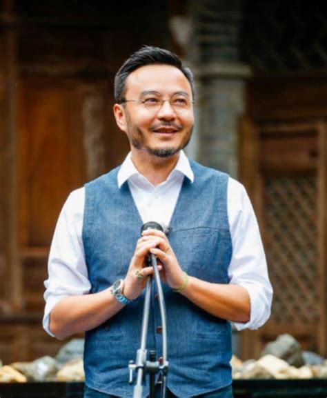 事实证明，50岁“突然消失”的汪涵，已经走上了一条下坡路公众人物质疑舆论