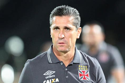 Jorginho é O Novo Técnico Do Vascojogada 10 Últimas Notícias De Futebol