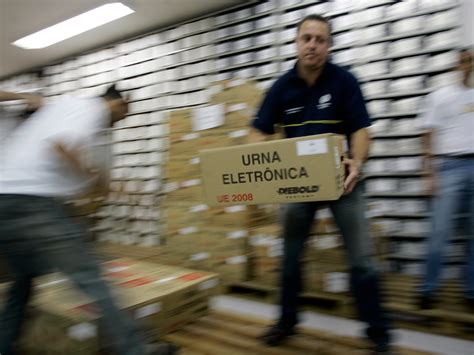 Bolsonaros False Fraud Claims Involve This Brazil Voting System