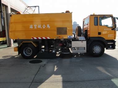 大來重工有限公司 緩撞車清溝車掃街車特種車輛生產維修