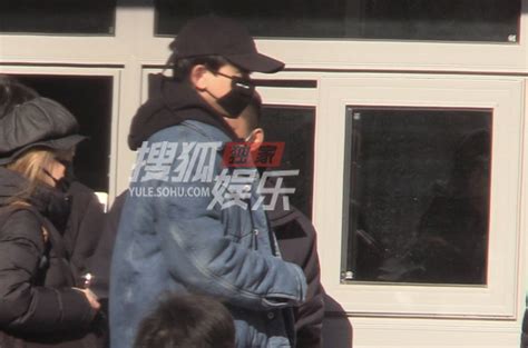 2024龙年春晚迎来首次大联排 宋佳杨幂魏大勋现身 搜狐大视野 搜狐新闻