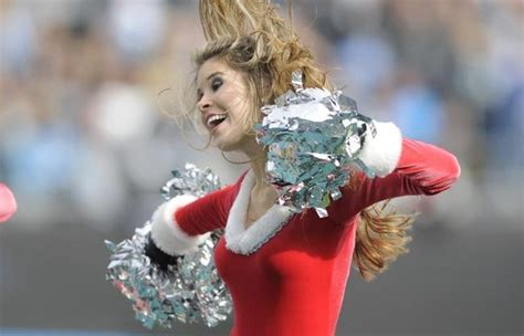 Red Hot Nfl Cheerleaders