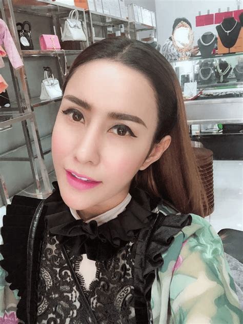 ថា វ៉ាង ស្រីណូ ទៅស្រស់ស្អាត តែបើមើលក្មួយស្រីវិញ ពិតជាគួរឲ្យក្នាញ់មិនតិចទេ Khmerload Cambodia