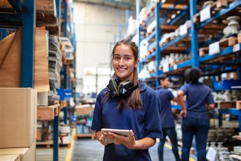 Movers And Shakers Women In Material Handling